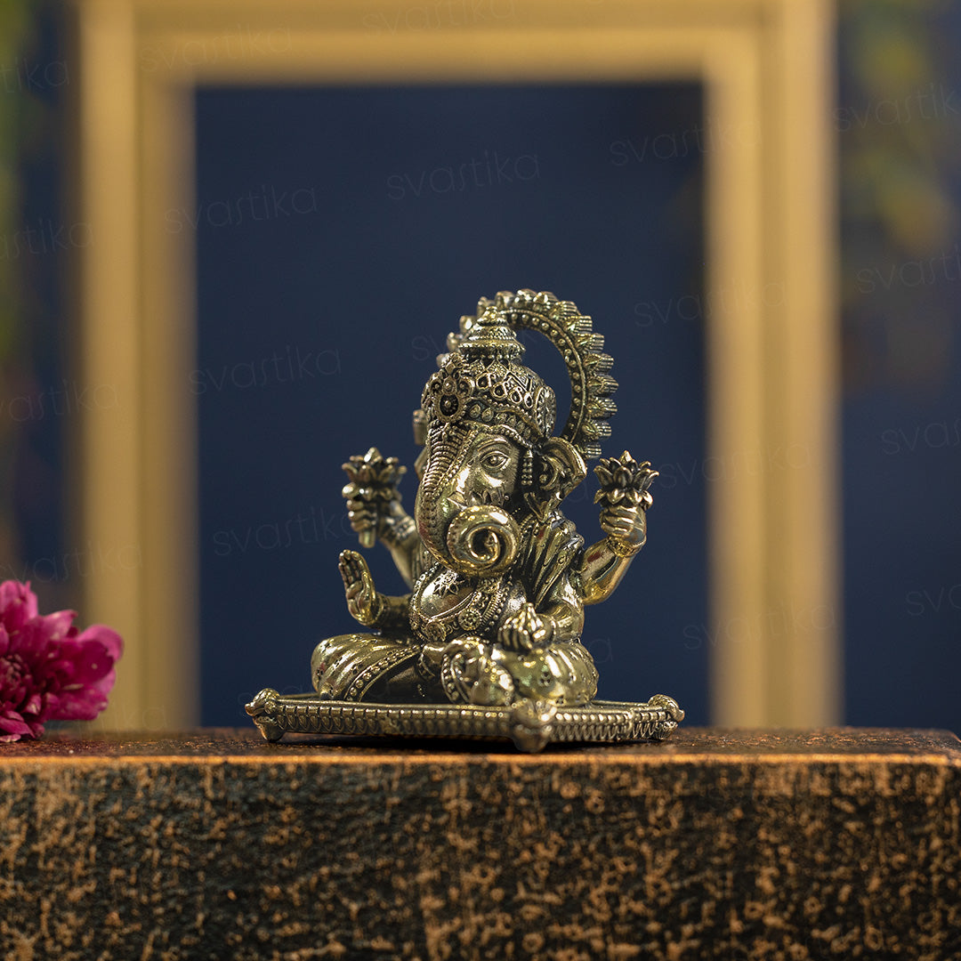 Brass Dagdusheth Ganpati Murti For Home (3 Inch)